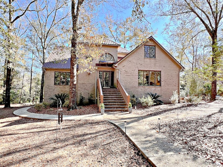Daphne River Villa - Daphne, AL