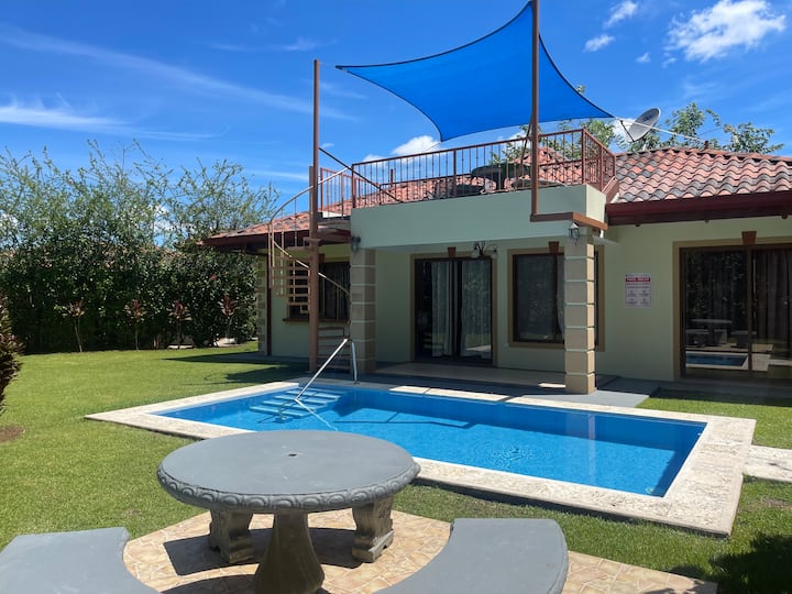 Pool-175mbps Internet-sleeps 5-golf-10 Min Beach - Costa Rica