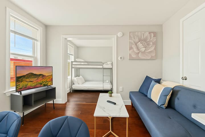 Luxury 1bd | 5 Beds | Queens Village - Philadelphia County, PA