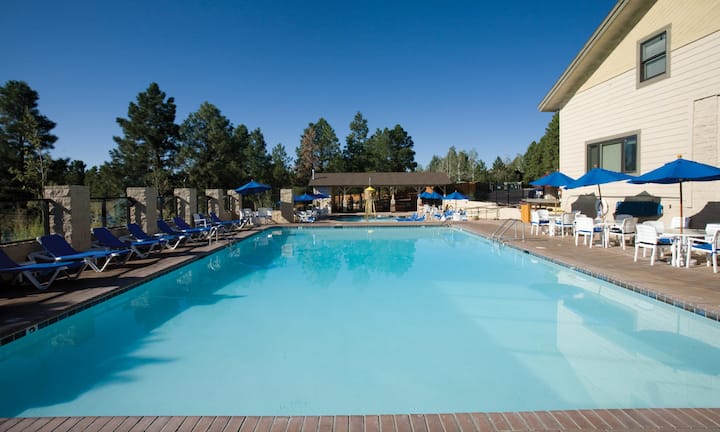 1br | Mini Golf & Golfer’s Dream | Flagstaff - Flagstaff, AZ