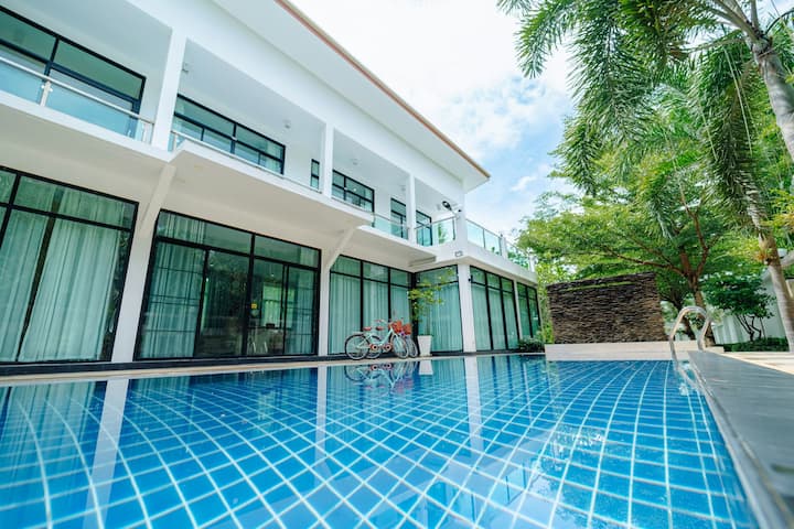 Rich Pool Villa - Takua Thung District