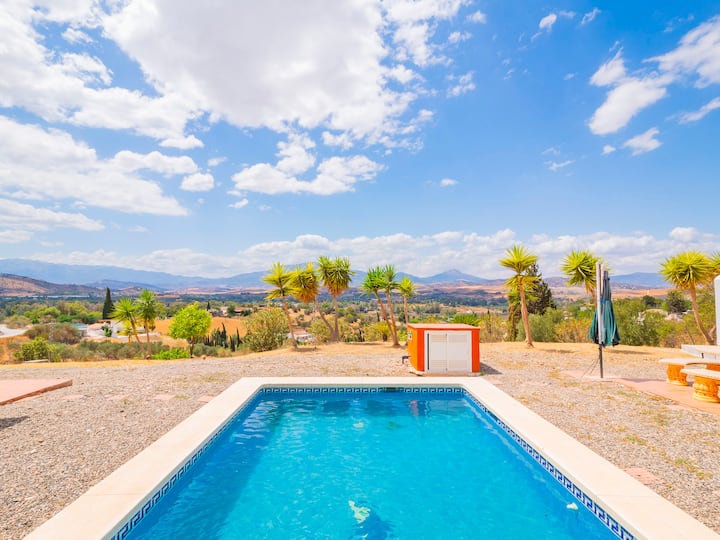 Cubo's Casa Rural El Andaluz - Coín
