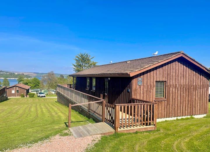 Gorsecroft, Stunning Sea Views, Stylish & Spacious - Dunoon