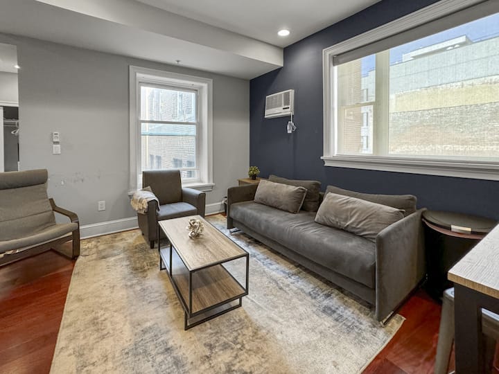 Cozy Studio | Old City | 1bed |Independence Hall - Naval Square - Philadelphia