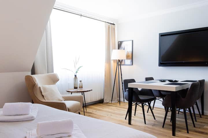 Beachside Accommodation With Garden Access - Scharbeutz