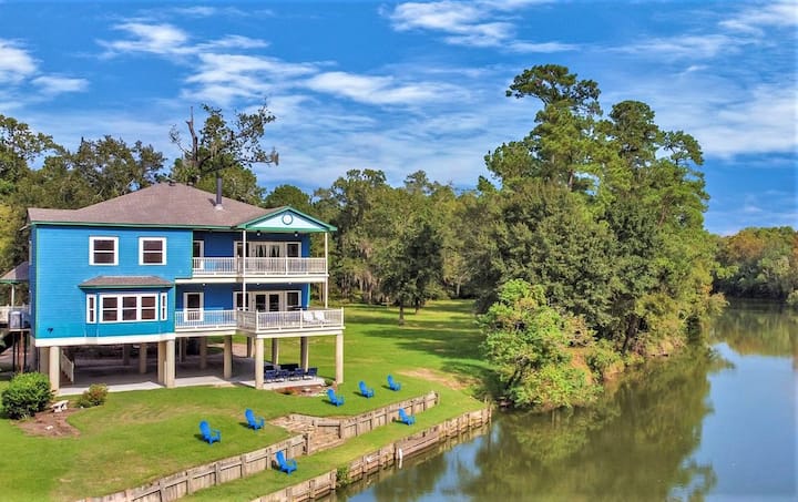 6-room Lakeside Escape With Scenic Views Ls - Humble, TX