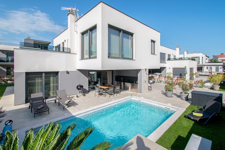 Designer Villa Luna Near The Sea - Banjole