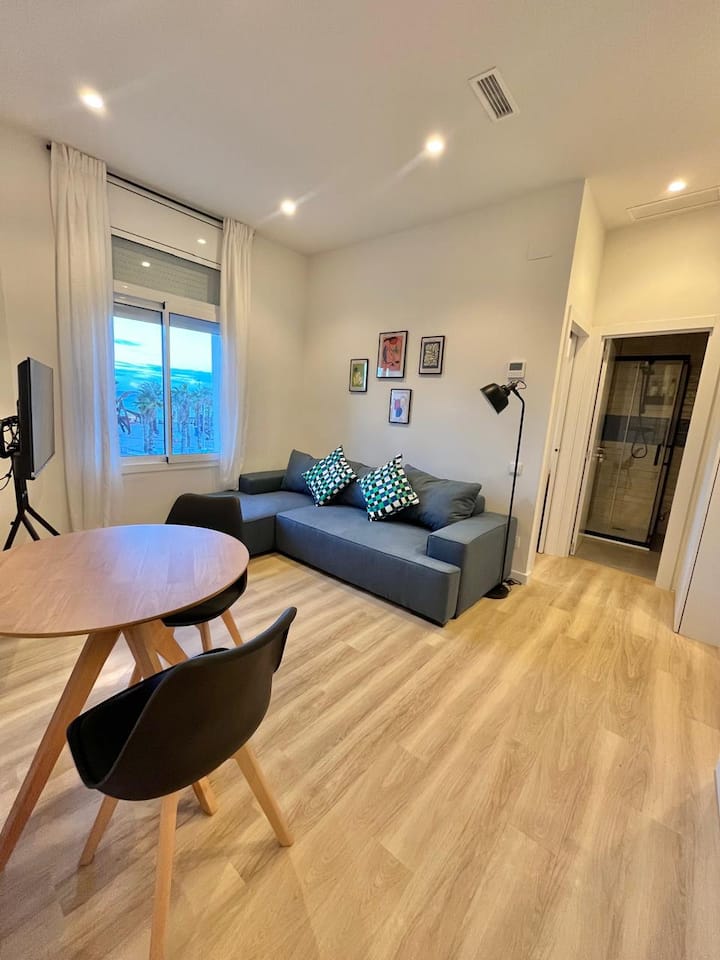 Sea-view Apartment In Barcelona - Barselona