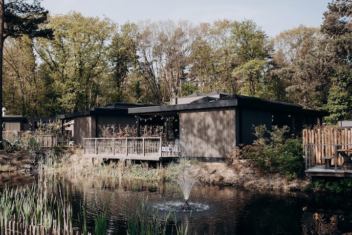 Luxury Family Water Lodge + Hot Tub (6p) - Veenendaal