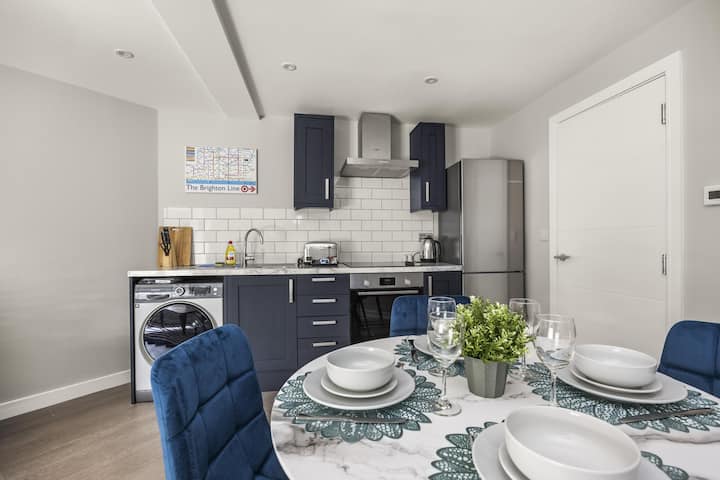 Buzzing Brighton Apartment 4 | By My Getaways - Brighton and Hove