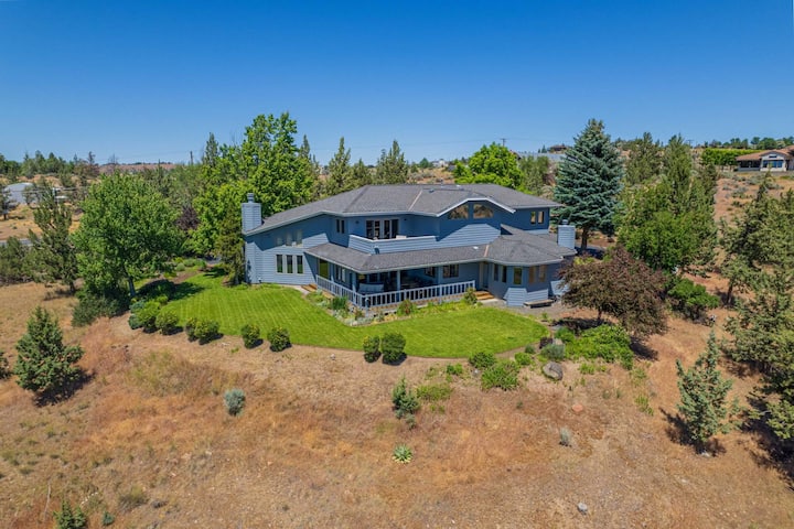 Stunning Hillside Retreat W/ Panoramic Views, Pet - Madras, OR