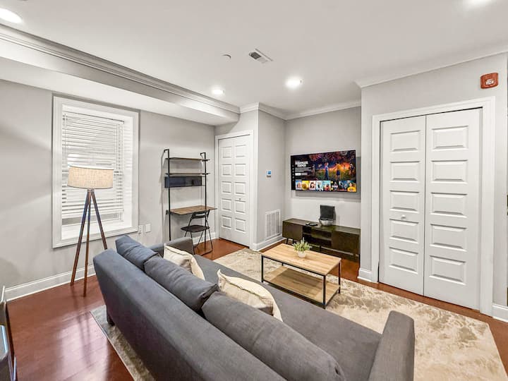 Luxury 2bd | 3 Beds | Queens Village - Camden, NJ