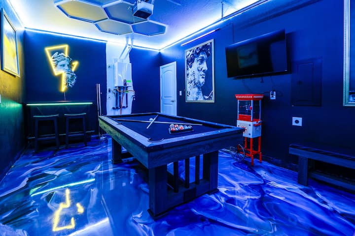 ~Duplex7bedroom(420){hottub}movieroom_gameroom~ - Albuquerque, NM
