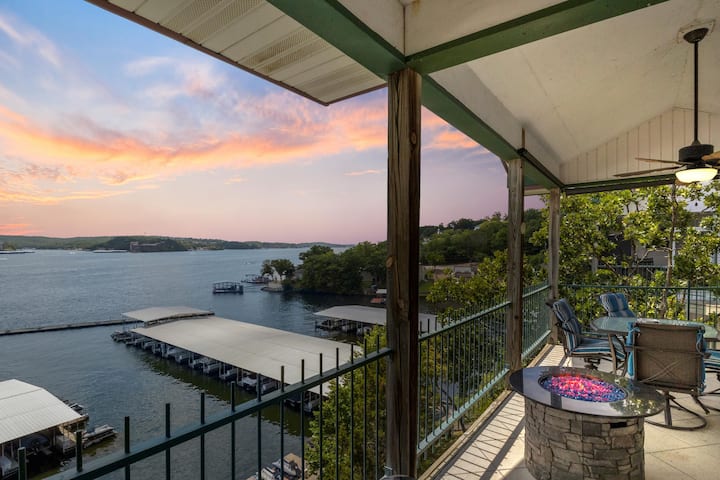 Hideaway At Harbour Towne - Lake Ozark, MO
