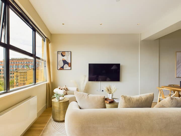 Incredible St Pancras Apartment With Balcony - Central London