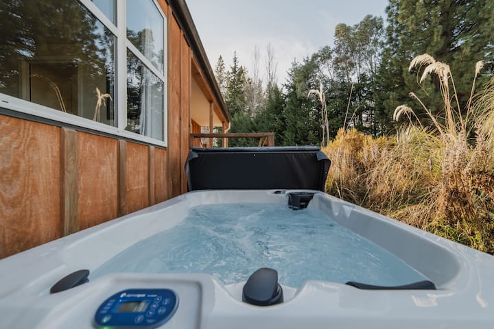 Stargazing Combo - Spa, Parking, Near Church - Lake Tekapo