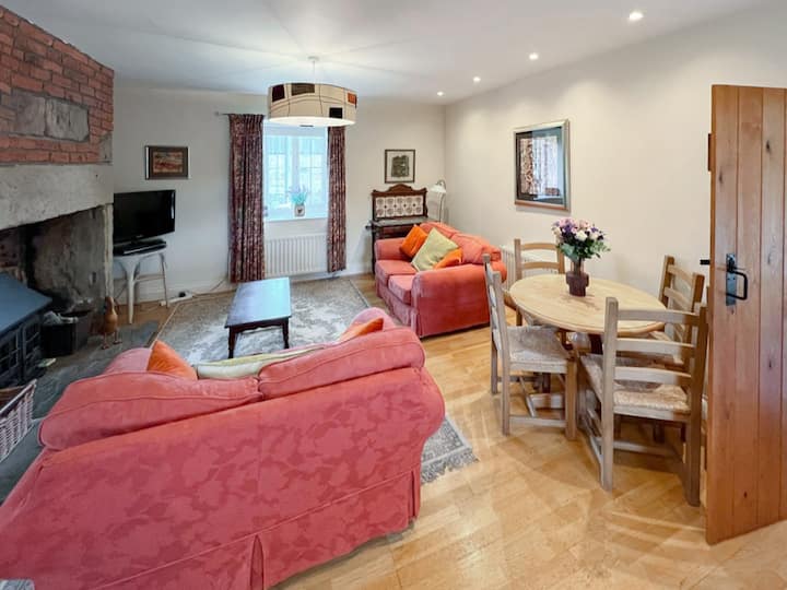 Groom's Cottage - Chillingham Castle