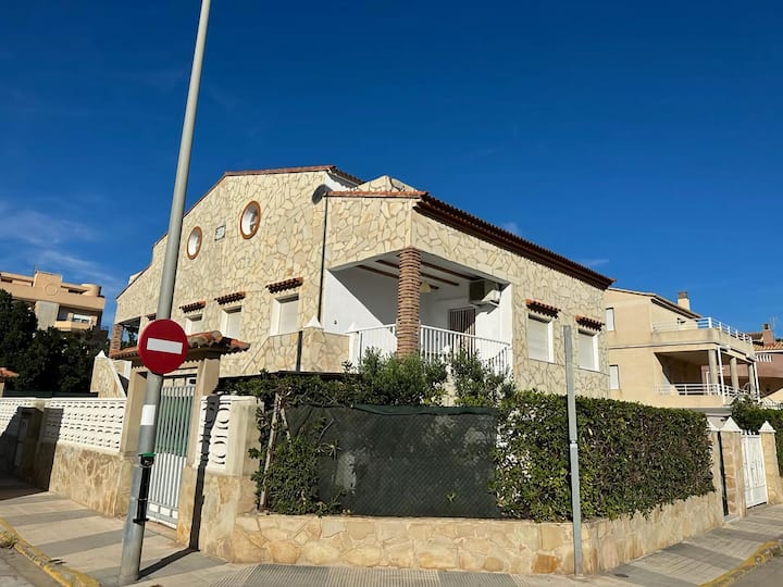 Appartement Près De Plage Et Centre - Oliva