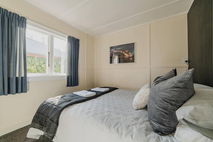 Little Dipper - 2-bedroom Accommodation - Lake Tekapo