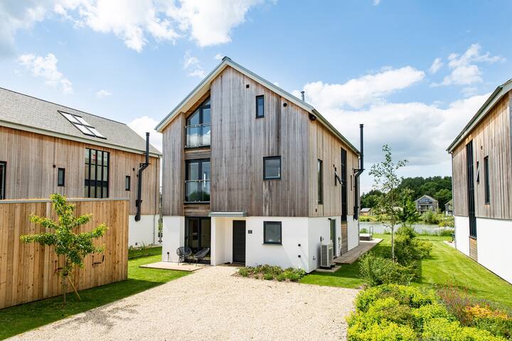 Huron House (Ml06), Lower Mill Estate, Cotswolds - South Cerney