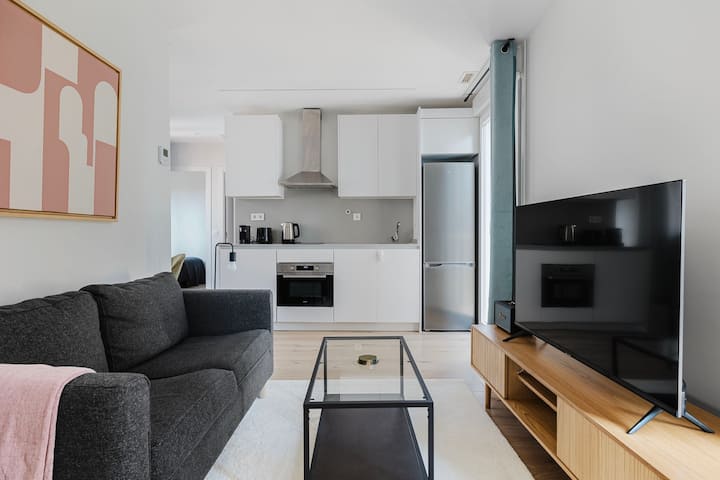 Blueground | Cuatro Caminos, Balcony, A/c&elevator - Madrid