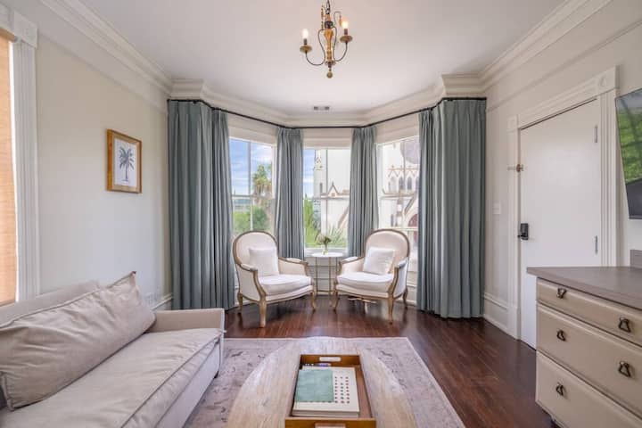 Mirabelle 3 - Top Floor Suite In Heart Of Downtown - サバンナ, GA