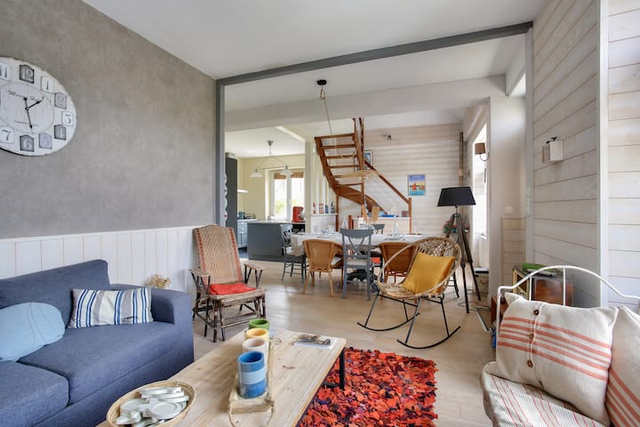 Maison Atypique Pour 6 Adultes Et 2 Enfants - Erquy