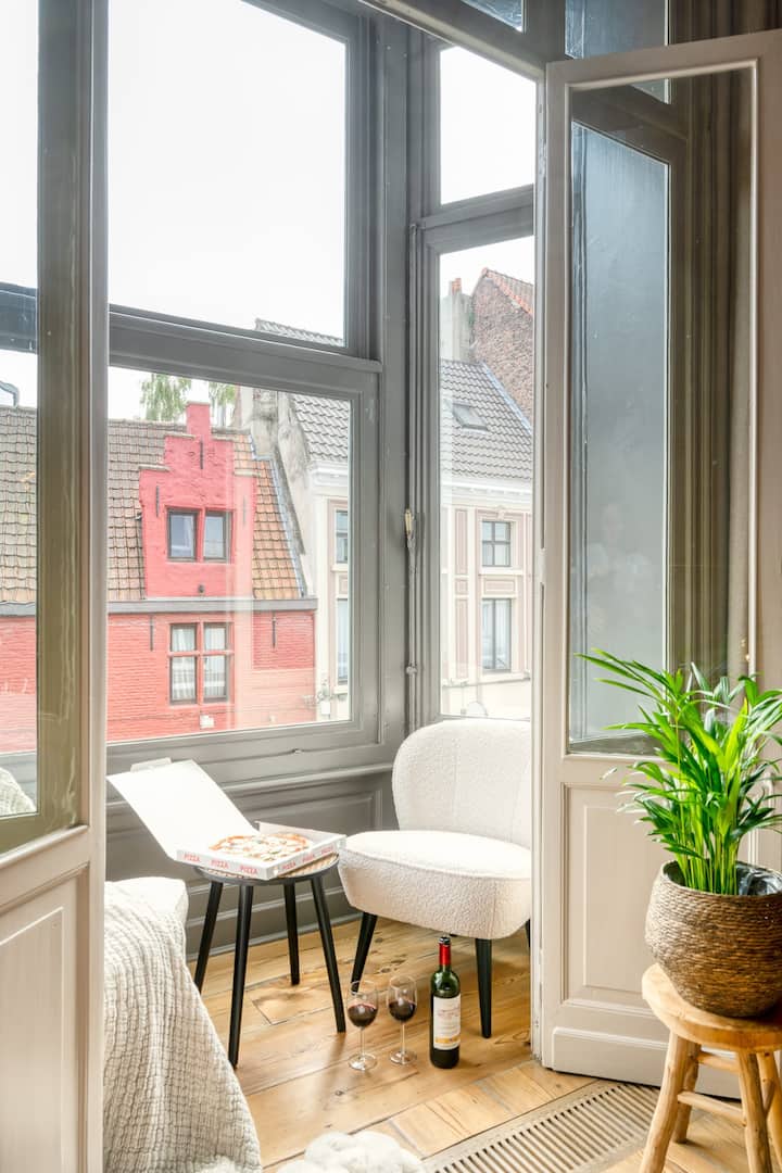 Ghent's Historic Gem: Your Perfect Hideaway - Gante