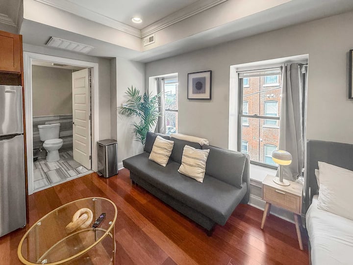 Luxury Studio | 2 Beds | Northern Liberties - Frankford - Philadelphia