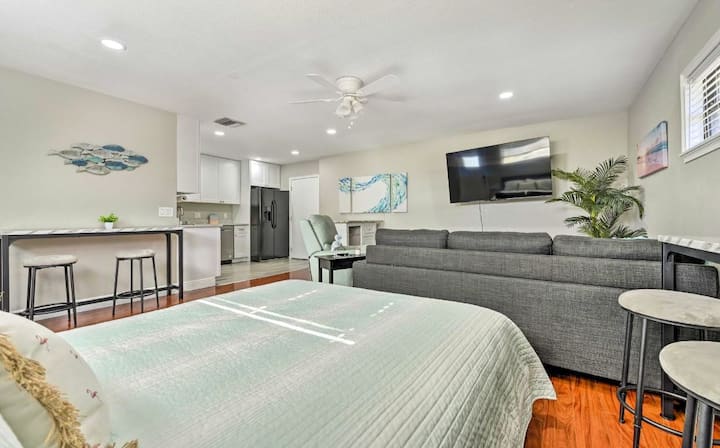 Updated Studio Near Tampa Riverwalk - Tampa, FL
