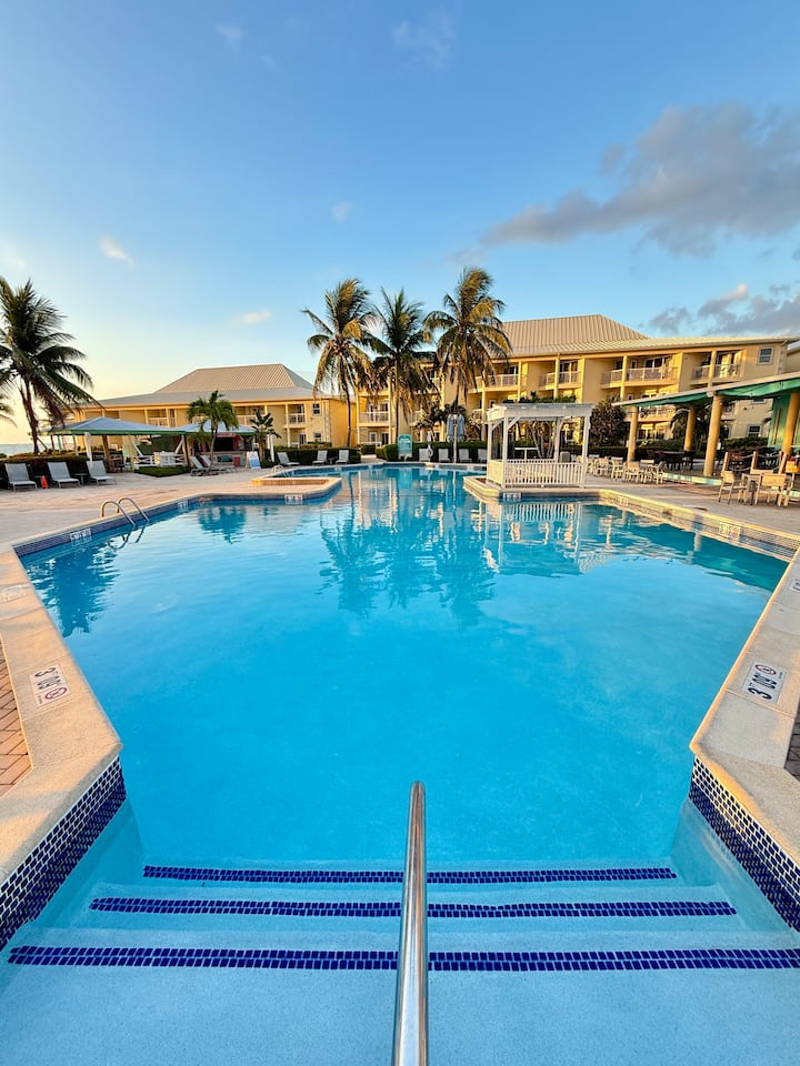 Minutes To Top-rated Seven Mile Beach! 2 Units! - Cayman Islands