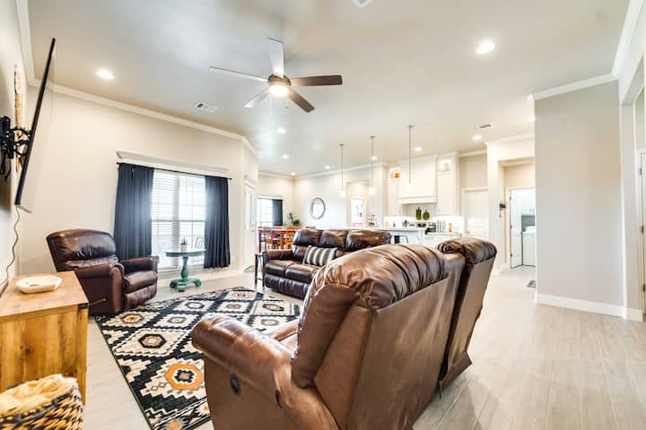 Texas Home W/ Hot Tub: 3 Mi To Downtown Canyon! - Canyon, TX