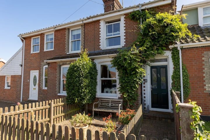 Australis, Cosy And Charming Cottage In Southwold. - Walberswick