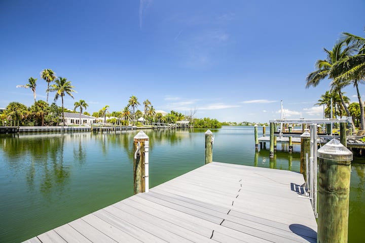 Edgewater Escape - 454 - Sarasota, FL