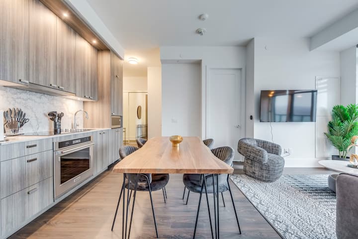 Contemporary At The Well - Toronto, ON