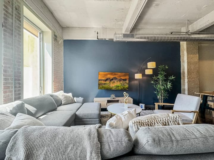 Luxury 3bd | Dt Dallas | Sleeps 14 | Free Parking - Dallas, TX