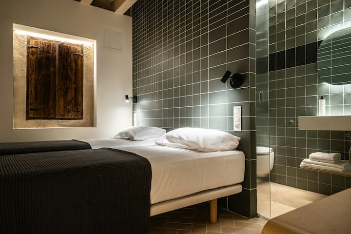 Estudio De Diseño En Antiguo Palacio - Vilafamés