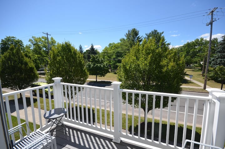 Traverse City Condo Minutes From Downtown. - Traverse City, MI