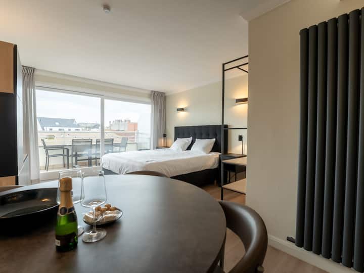 White Mountains Retreats With City View - Blankenberge