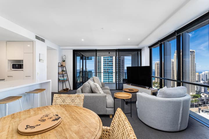 Coastal Skyline Suite - Gold Coast