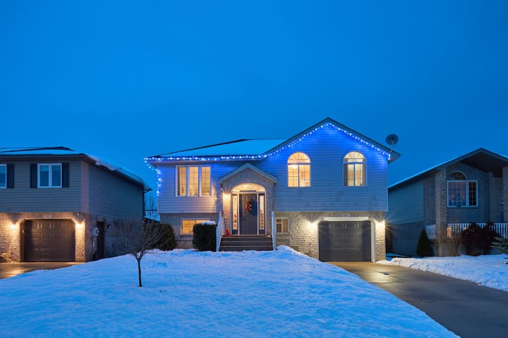 Winter Retreat In Meaford/near Blue Mountain - Thornbury