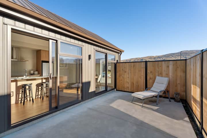 Magnum Escape - Cromwell Holiday Home - Cromwell