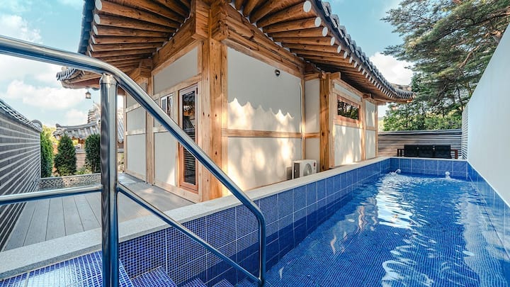 고즈넉한 한옥 감성의 프라이빗한 힐링공간 영2(단층, 개별수영장, 자쿠지) - 慶州