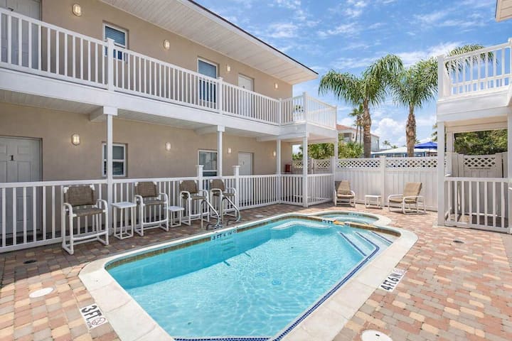 In Entertainment District " Ample Bedding " Pool - South Padre Island, TX