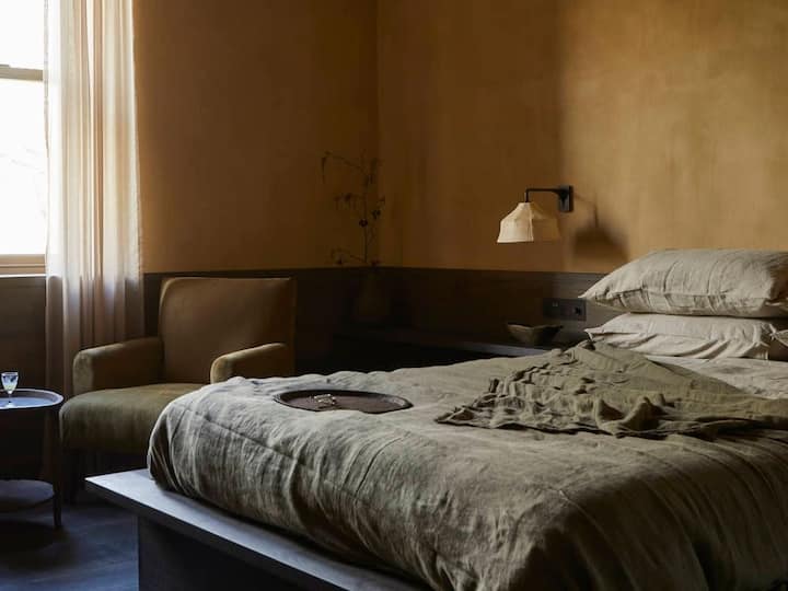 The Penny Bun - Large - Room Only - Ilkley