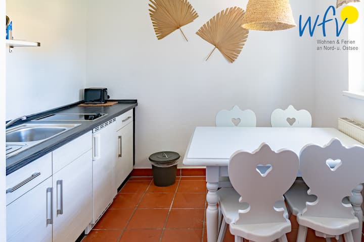 Ferienhaus Am Gutspark Dranske Ferienwohnung Sonne - Wiek