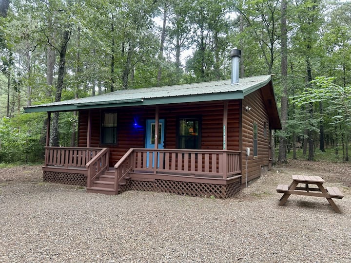 Lost On The River Cabin - Broken Bow, OK