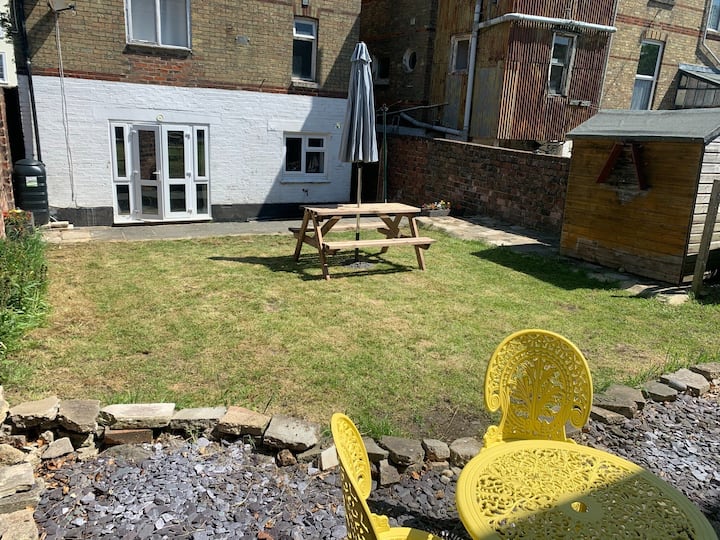 Ryde Beach Garden Apartment - Bembridge