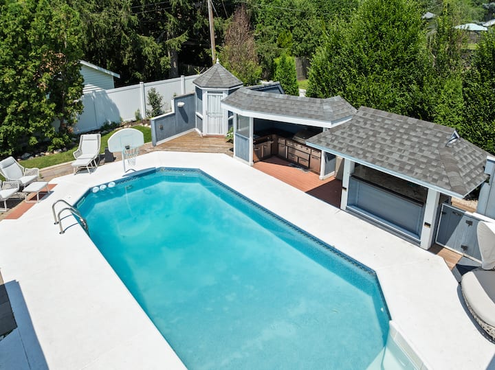 Saltwater Pool |Outdoor Oasis |Close To Downtown - 레이크 제네바