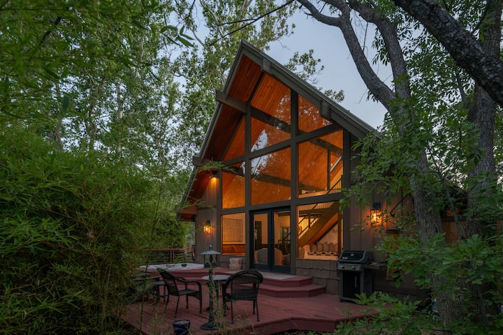 A-frame Paradise: Modern Chic Meets Nature - Sedona, AZ